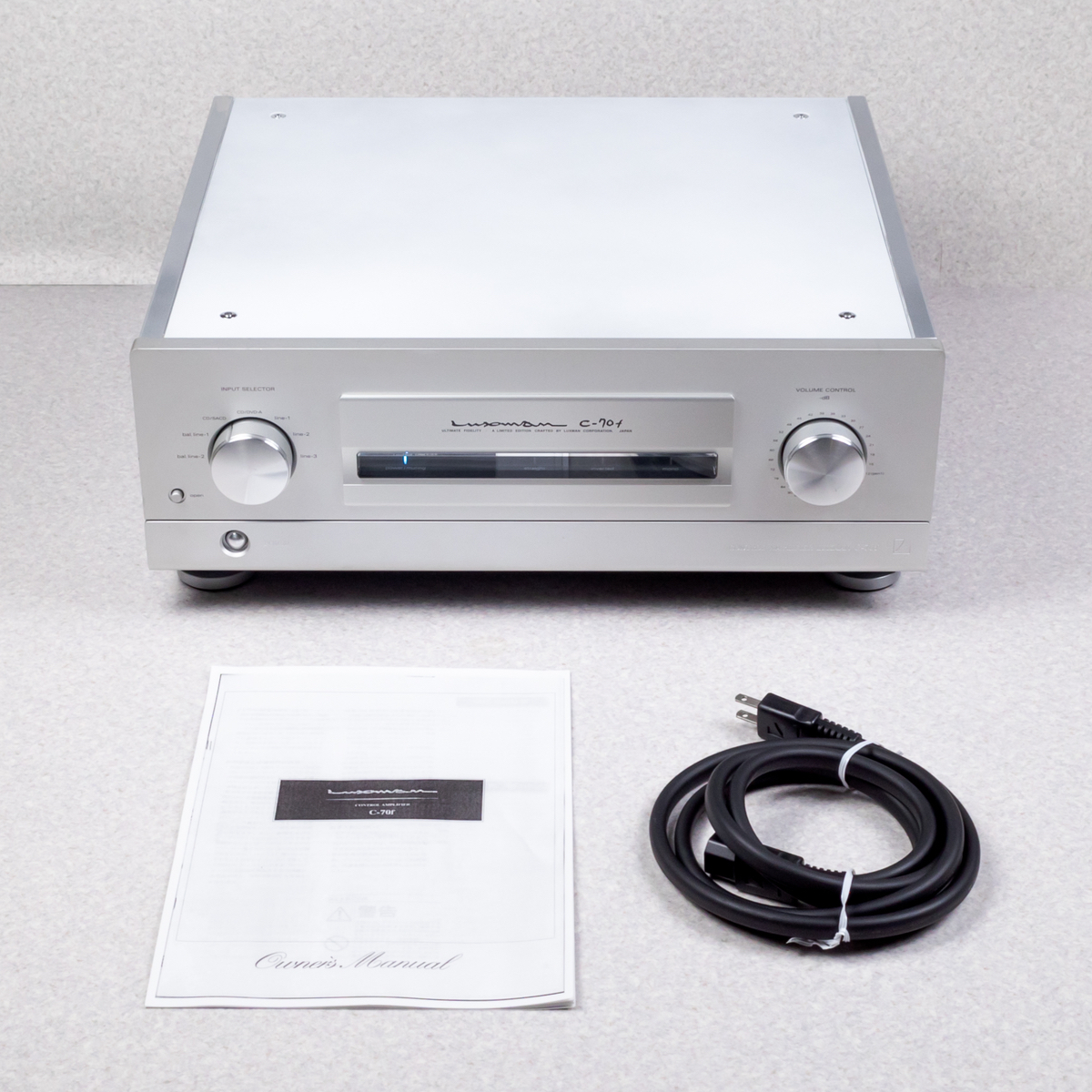 【目立った傷や汚れなし】LUXMAN ラックスマン C-70f コントロールアンプ 瑞々しい存在感と立体感！ オーディオ アンプの落札情報詳細 - ヤフオク落札価格検索 オークフリー