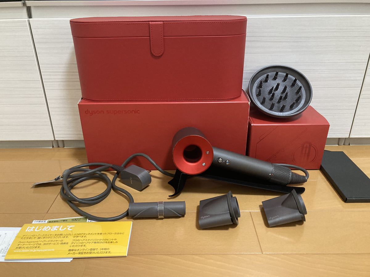 【やや傷や汚れあり】完品 国内正規品dysonダイソンHD-01ヘアドライヤー ケース アタッチメント セットの落札情報詳細 - ヤフオク落札 ...