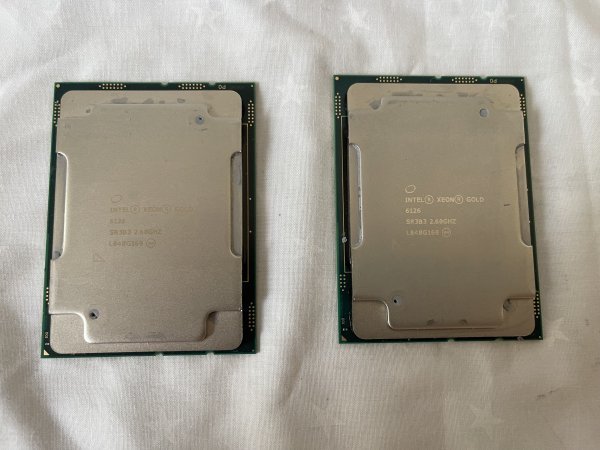 【目立った傷や汚れなし】Intel LGA3647 SRCKF Xeon Gold CPU 6126 12Core/24Threads 2 ...