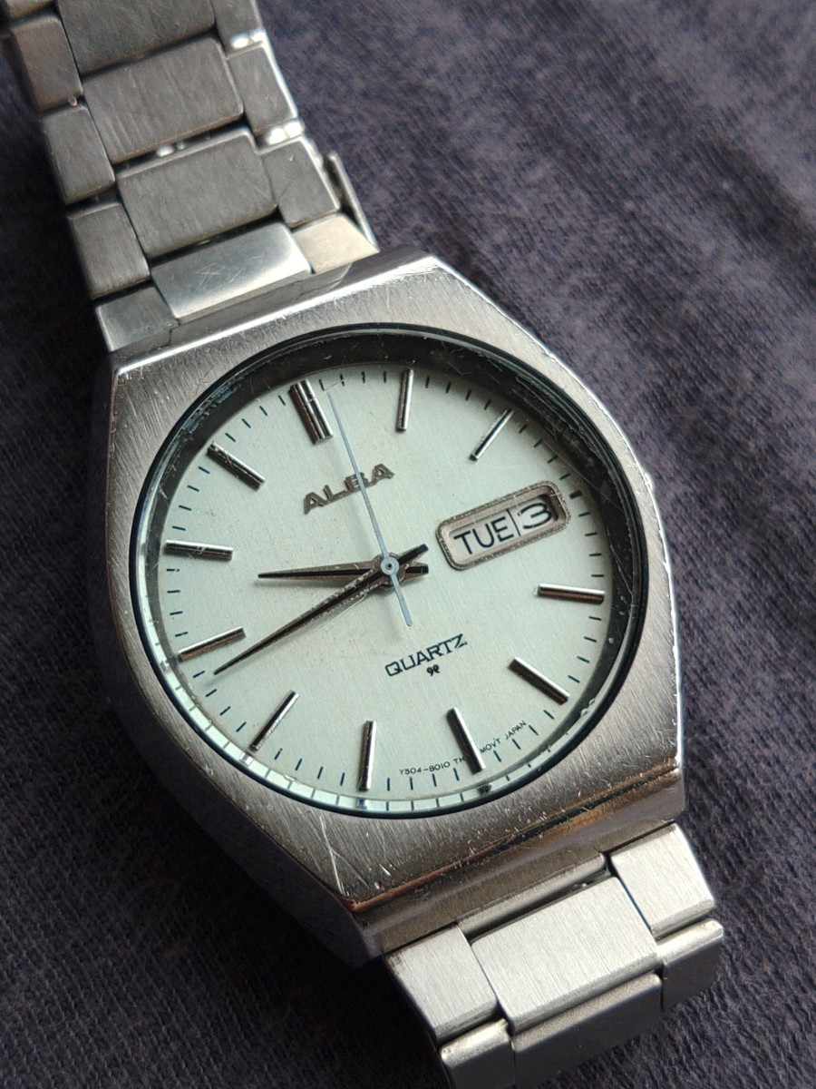 【やや傷や汚れあり】稼働中・ムーブメントOH・電池交換済み！ SEIKO ALBA Y504-8000 初期ALBA 79~80年頃？ セイコー アルバ 一応ジャンク扱いにての落札情報詳細 ...