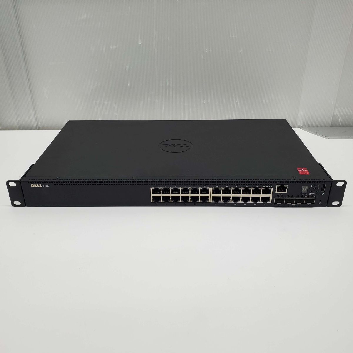 【やや傷や汚れあり】＠T0666【初期化済み】DELL N1524 Model:E15W Networking N1500 Series ...