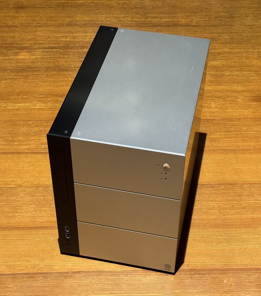 【目立った傷や汚れなし】★美品★Abee acubic B70 MicroATXケースの落札情報詳細 - ヤフオク落札価格検索 オークフリー