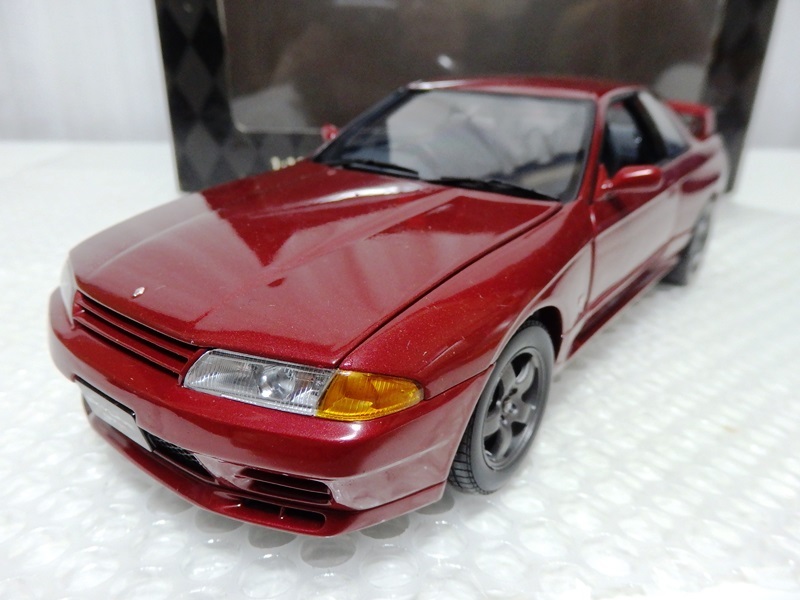 【やや傷や汚れあり】【送料無料】1/18 京商 kyosho NISSAN SKYLINE GT-R (BNR32) Red Metallic ...