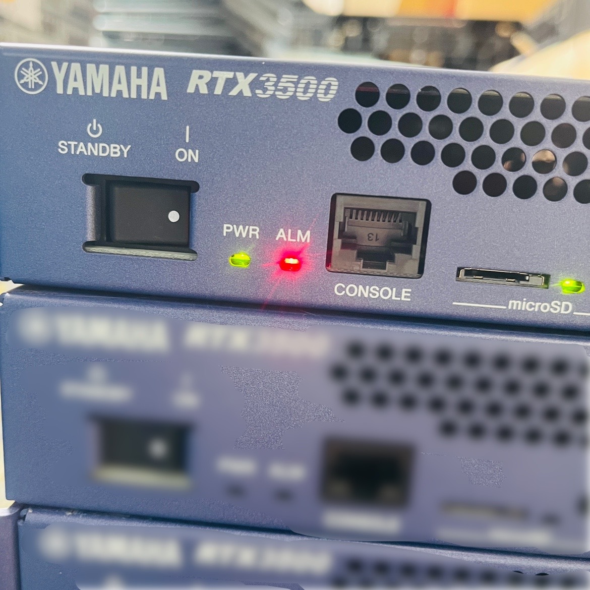 【傷や汚れあり】 113【通電OK】YAMAHA RTX3500 ギガアクセス VPN ルーター 中小規模 19インチラック 1Uサイズ 4 ...