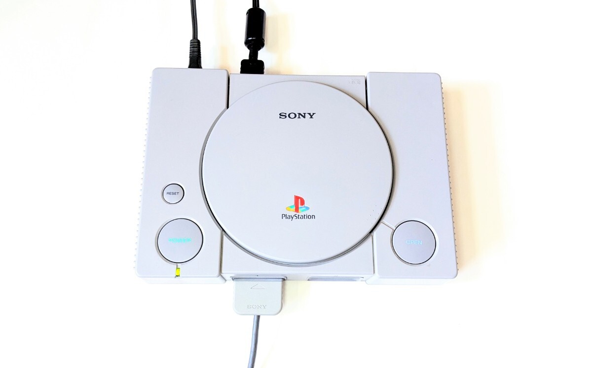 【やや傷や汚れあり】動作品・清掃済み★SONYプレイステーション PS1 デュアルショック本体のみ「SCPH-7500 ...
