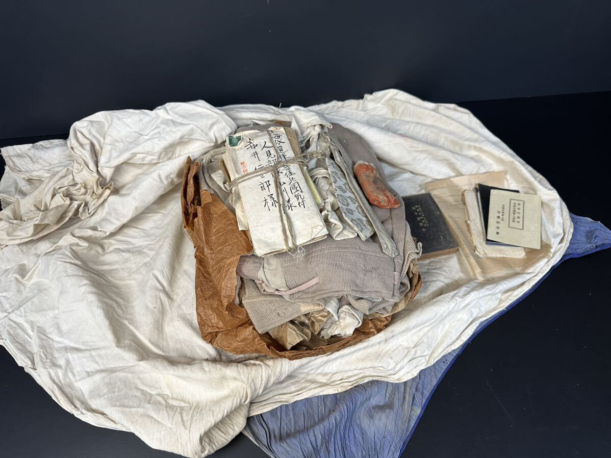 【やや傷や汚れあり】[A435] 蔵出しそのまま 上海派遣軍 満州 旧日本軍 手紙 布袋 服 軍隊 写真 満州事変 中国の落札情報詳細 ...