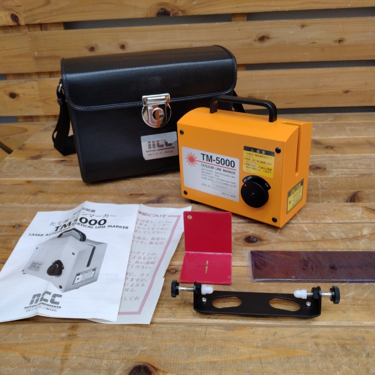 【やや傷や汚れあり】NCC TM-5000 レーザー自動鉛直ラインマーカー 通り芯出し たて墨出し レーザー縦 日本コンポーネンツの落札情報 ...