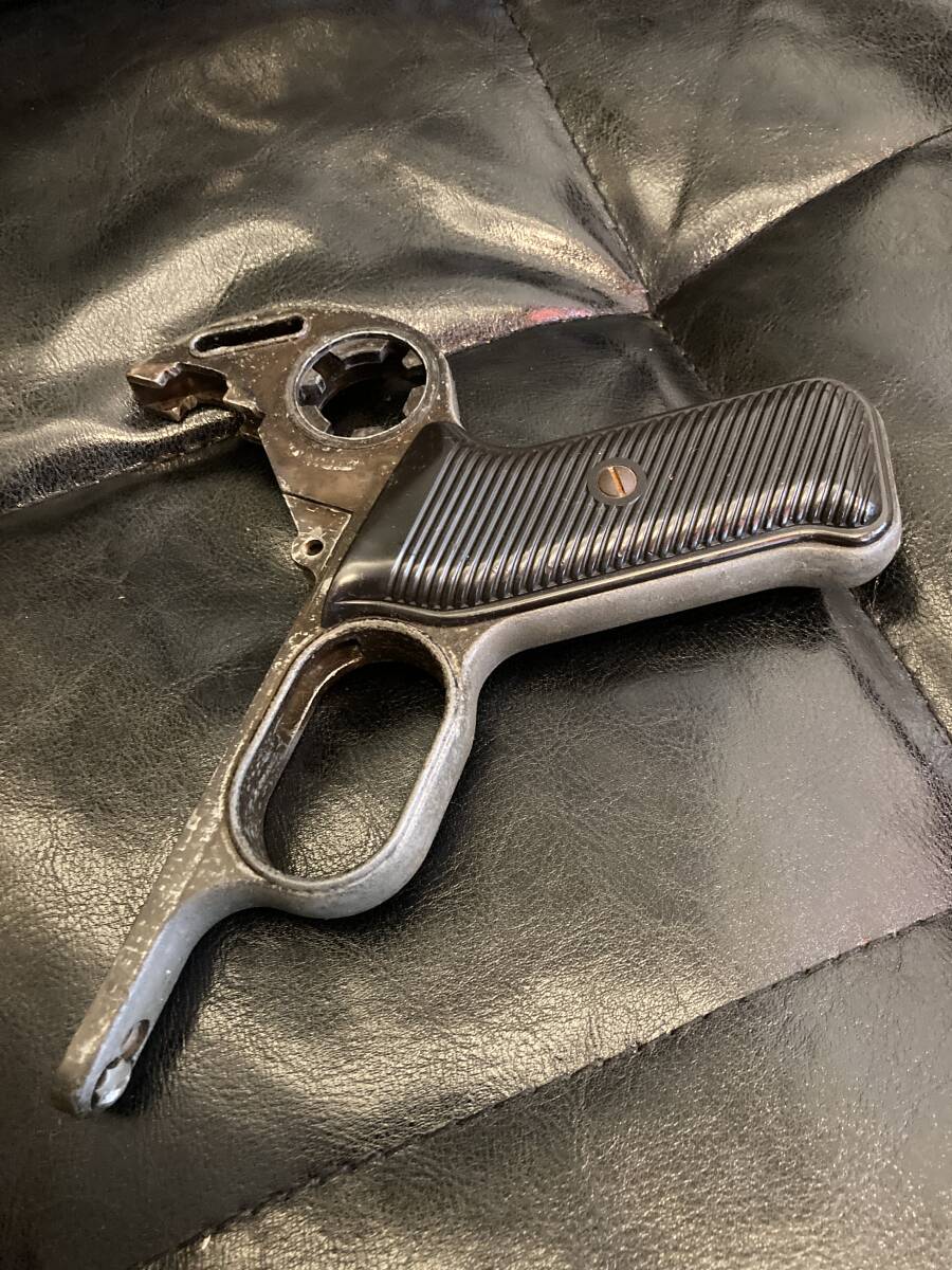 【全体的に状態が悪い】個人所蔵蔵出 ジャンク MGC MP40 シュマイザー リペアーレストアストックパーツ【SMGMGCMCナカタWWⅡ】③の落札情報詳細 - Yahoo!オークション落札 ...