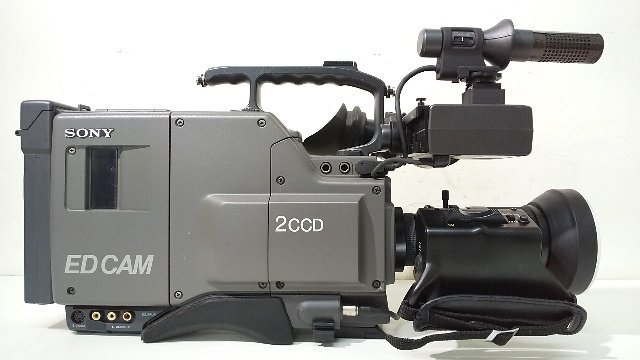 【やや傷や汚れあり】(1円スタート！) SONY ソニー 2-CCD カラービデオカメラ CCD-50 映像機器 ※ジャンク品 BT6885の落札情報詳細 - Yahoo!オークション落札価格 ...