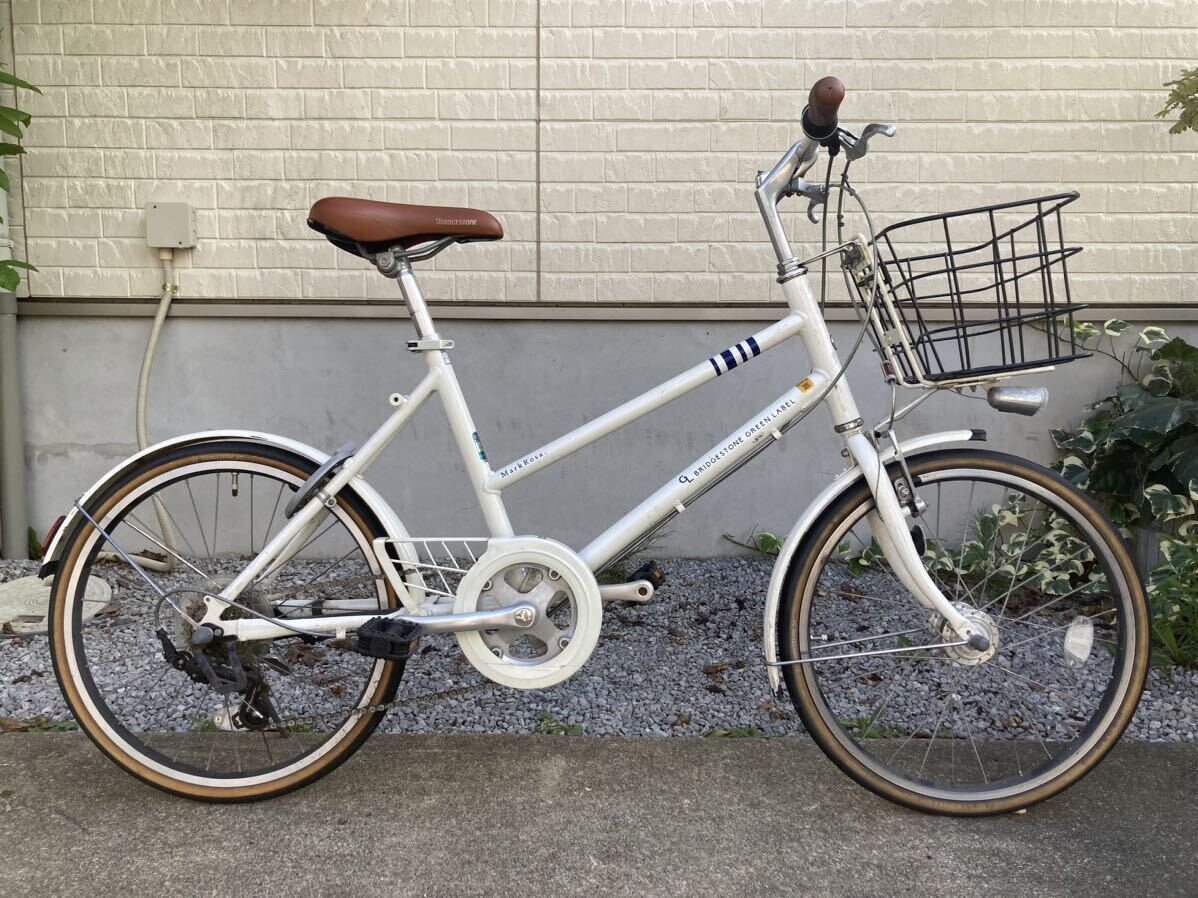 【傷や汚れあり】ブリヂストン マークローザM7 BRIDGESTONE MARKROSA M7 ホワイト MRS07T 外装7段変速 LEDオートライト バスケット付【手渡し限定 越谷市】の ...
