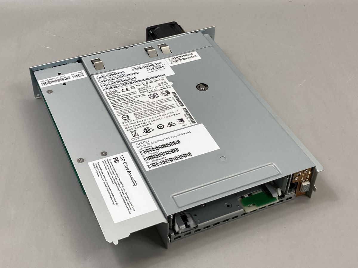【目立った傷や汚れなし】IBM LTO Ultrium 7-H SAS 内蔵型テープドライブ 05H6754 LTO-7 動作確認済みの落札 ...