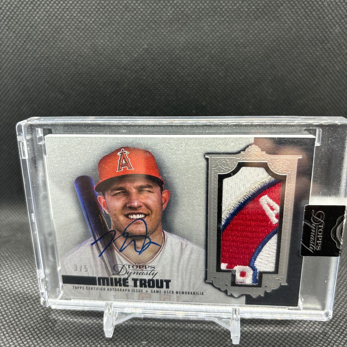【未使用に近い】2019 topps dynasty mike trout AUTO LOGO PATCH 直筆 サイン /5 マイク ...