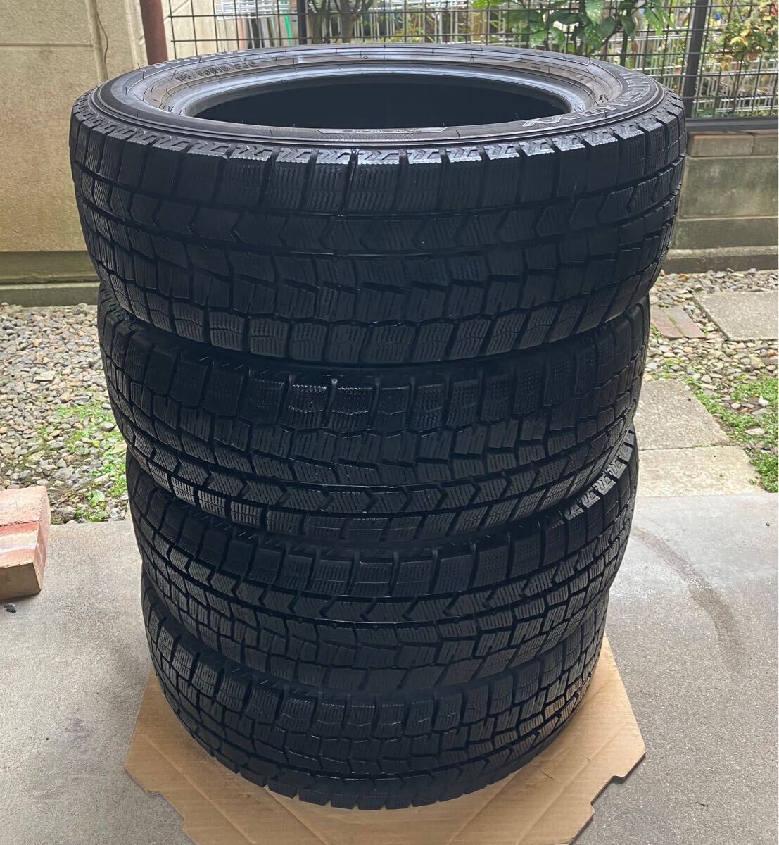 【やや傷や汚れあり】2022年製 【185/60R15 84Q 】スタッドレス バリ溝 DUNLOP ダンロップ 冬タイヤ WM02 日本製 WINTERMAXX 185-60-15 バリ山 ...