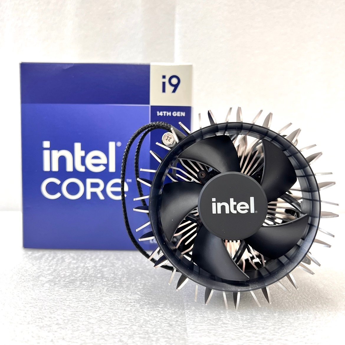 【未使用】[パソコン] 中古未使用美品 CPUクーラー Intel Core i9 第12～第14世代 純正CPUクーラー Laminar RH1 Cooler LGA1700対応 ...