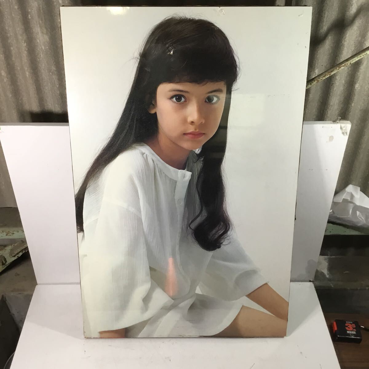 【傷や汚れあり】アグネスラム 写真 パネル 30号サイズ（58cm×89cm）女性 モデル アイドル グラビア 看板 ポスター ラミネート デビュー 昭和レトロ TS1Zの落札情報詳細 ...