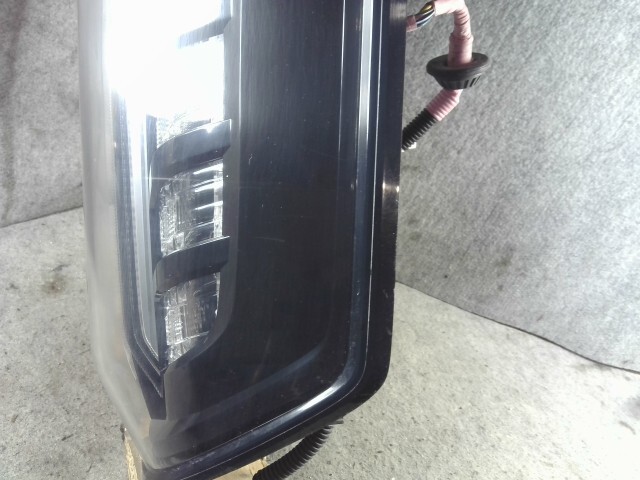 【やや傷や汚れあり】N－BOX DBA-JF4 右テールランプ G L 4WD B593M イチコ D186 33501-TTA-J01の落札情報詳細 - Yahoo!オークション落札価格検索 ...