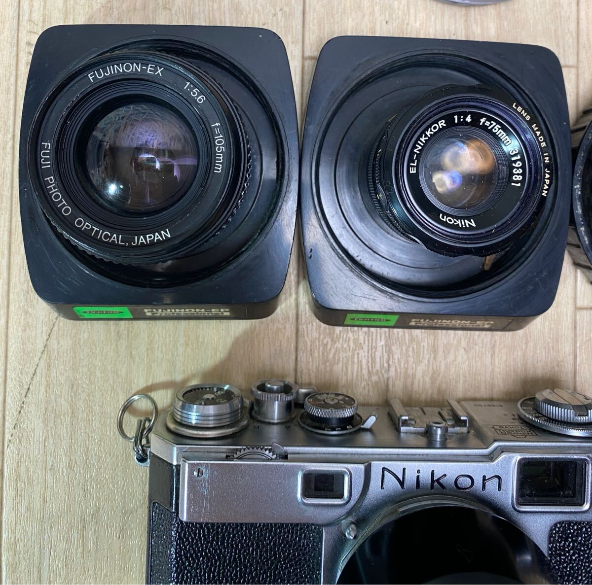 【全体的に状態が悪い】【M10620】フィルムカメラ「Nikon 6188790」ニコン NIPPON KOGAKU TOKYO レンズ品番No.737501 NIKKOR-H・O 1:2 f ...