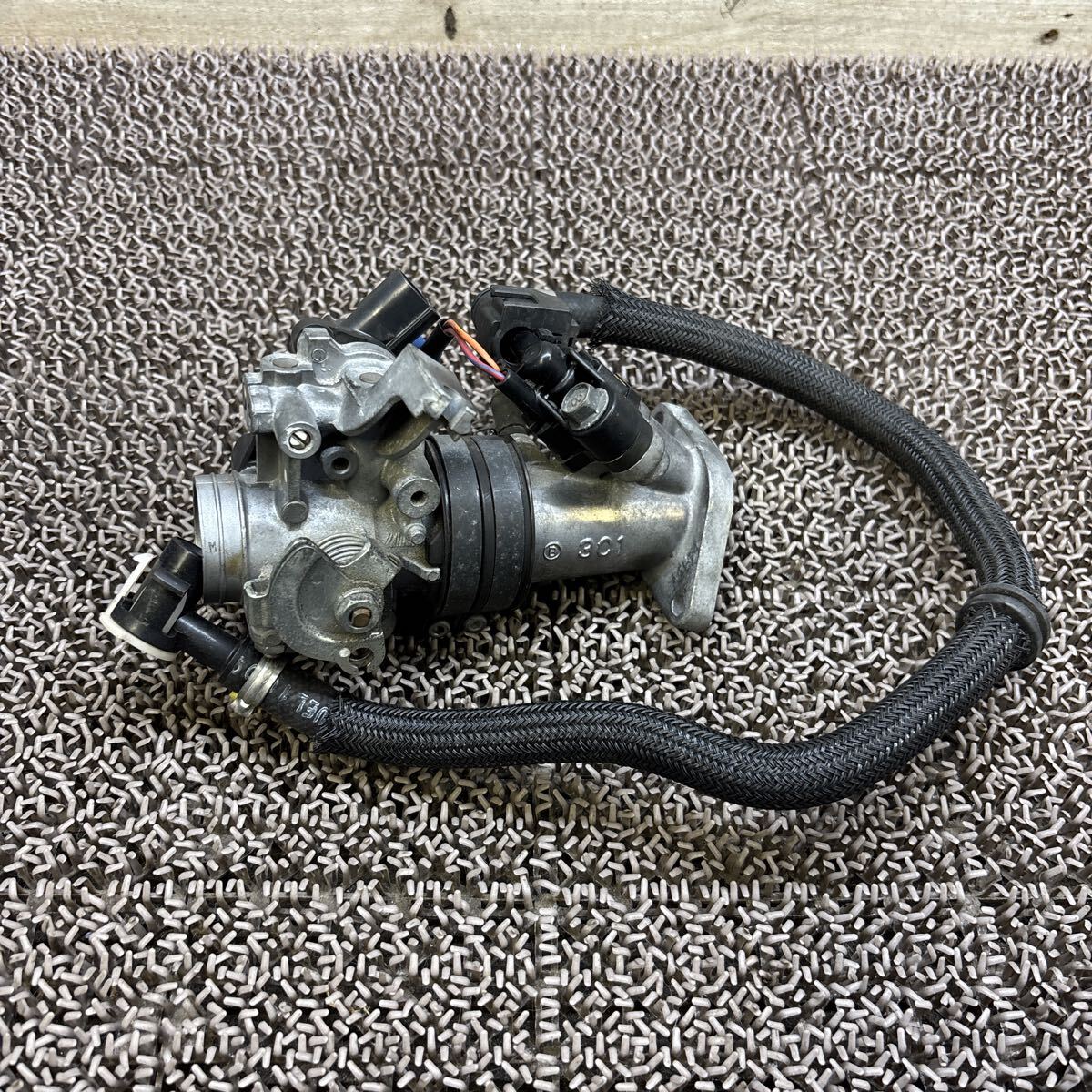 【傷や汚れあり】YZF-R125 VG5RE 5D7 スロットルボディー インジェクターの落札情報詳細 - Yahoo!オークション落札価格 ...