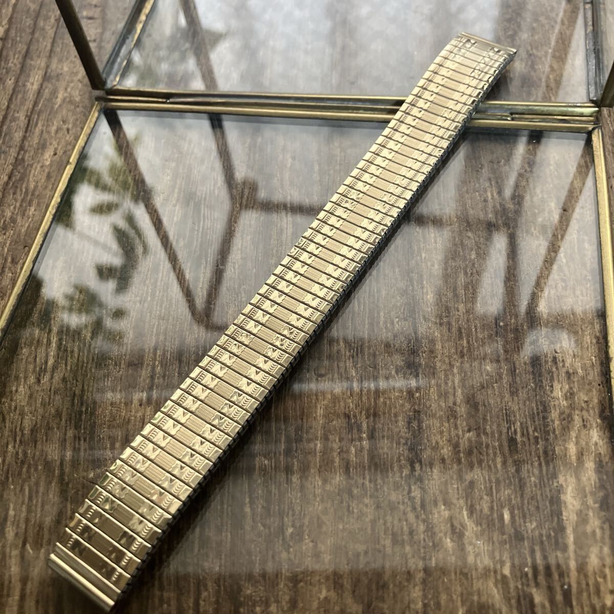 【やや傷や汚れあり】15mm 金色 伸縮バンド 時計バンド expansion ヴィンテージ 中古品の落札情報詳細 - Yahoo ...