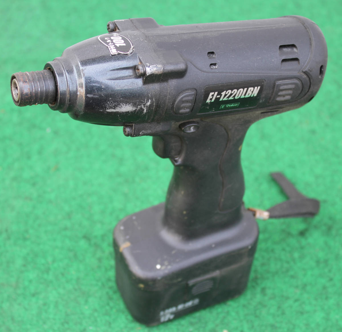 藤原産業 E-Value 12V コードレスインパクトドライバー EI-1220LBN +充電器 CTE-1205A +バッテリー(DP12-20C）2個 完全ジャンク品の落札情報詳細 ...