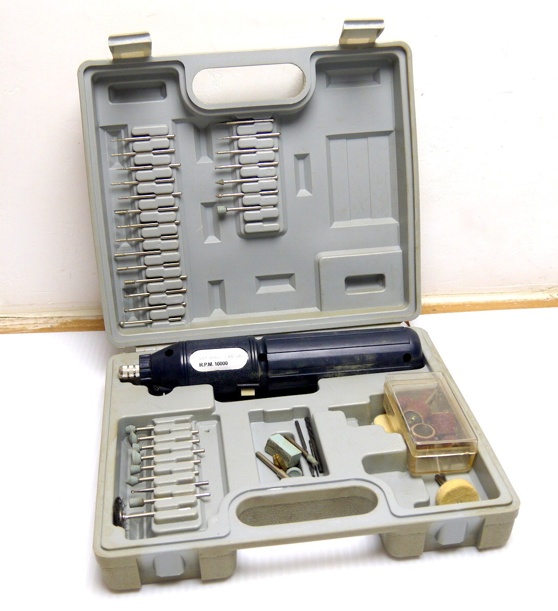 【R209-D29】現状品 VOLTAGE 3.6V ホビールーター セット DC R.P.M.10000の落札情報詳細 - ヤフオク落札価格 ...