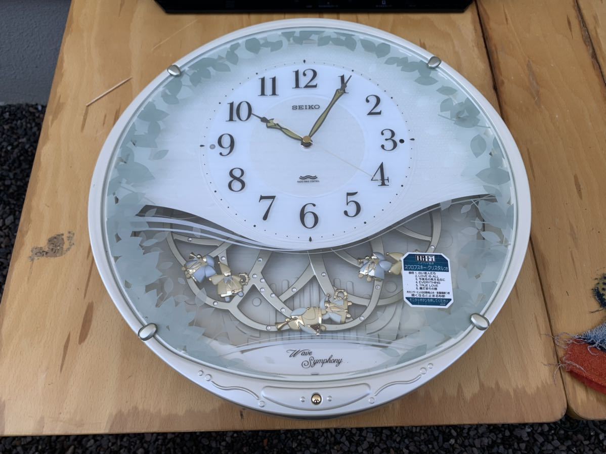 SEIKOアミューズ電波時計 ウェーブシンフォニー AM-235W 音源でます 人パフォーマンス動きます動作確認済みの落札情報詳細 ...