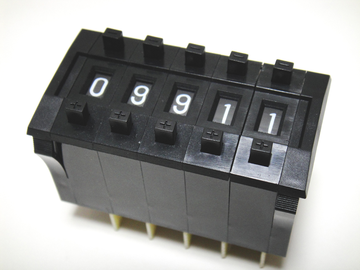 【新品】HUARI社 Mechanical Decade Counters 1082 機械式 0～9 カウンター 5桁セット アナログ ...