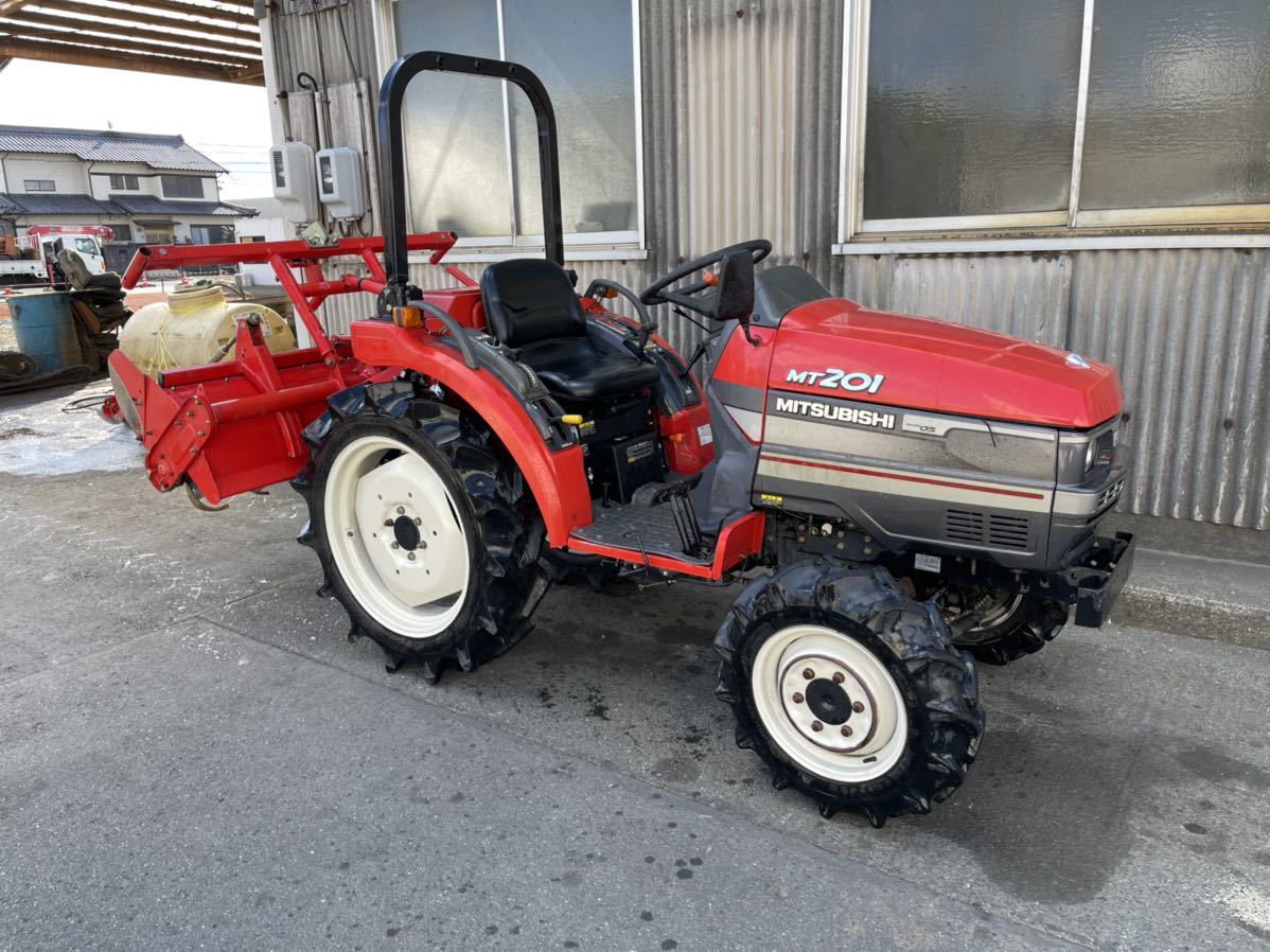 【目立った傷や汚れなし】三菱 MT201 トラクター 20馬力 614時間 ミツビシ 4WD パワステ 自動水平 自動深耕 クイックターン ...