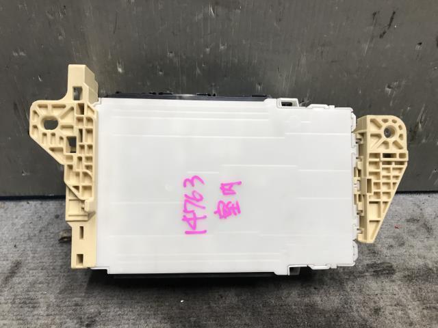 【傷や汚れあり】スペーシア DAA-MK53S ヒューズボックス 36775-79RD1 23351km ジャンクションブロック の落札情報詳細| ヤフオク落札価格情報 オークフリー