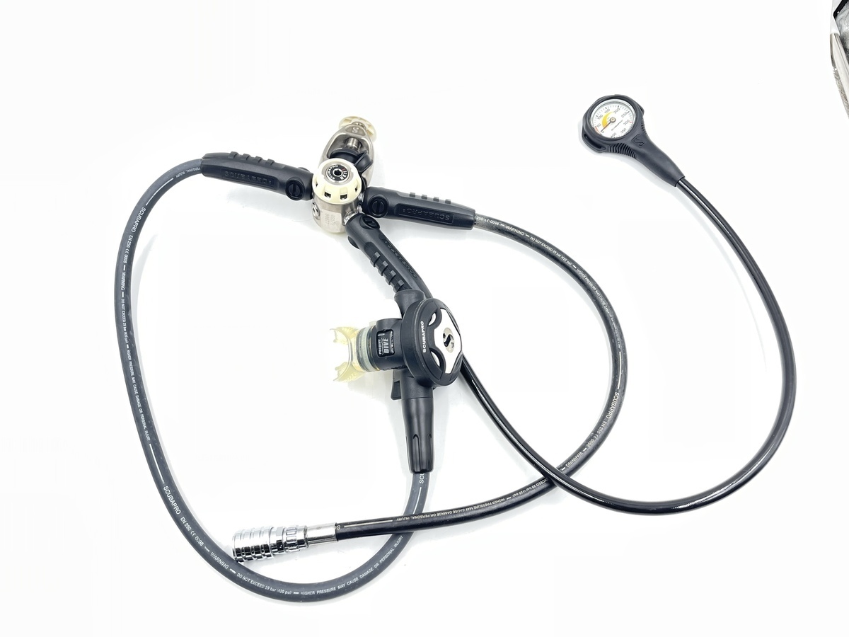 【目立った傷や汚れなし】美品 MK11 TITANIUM S555 レギュレーター SCUBAPRO チタニウム スキューバプロ EN250 ...