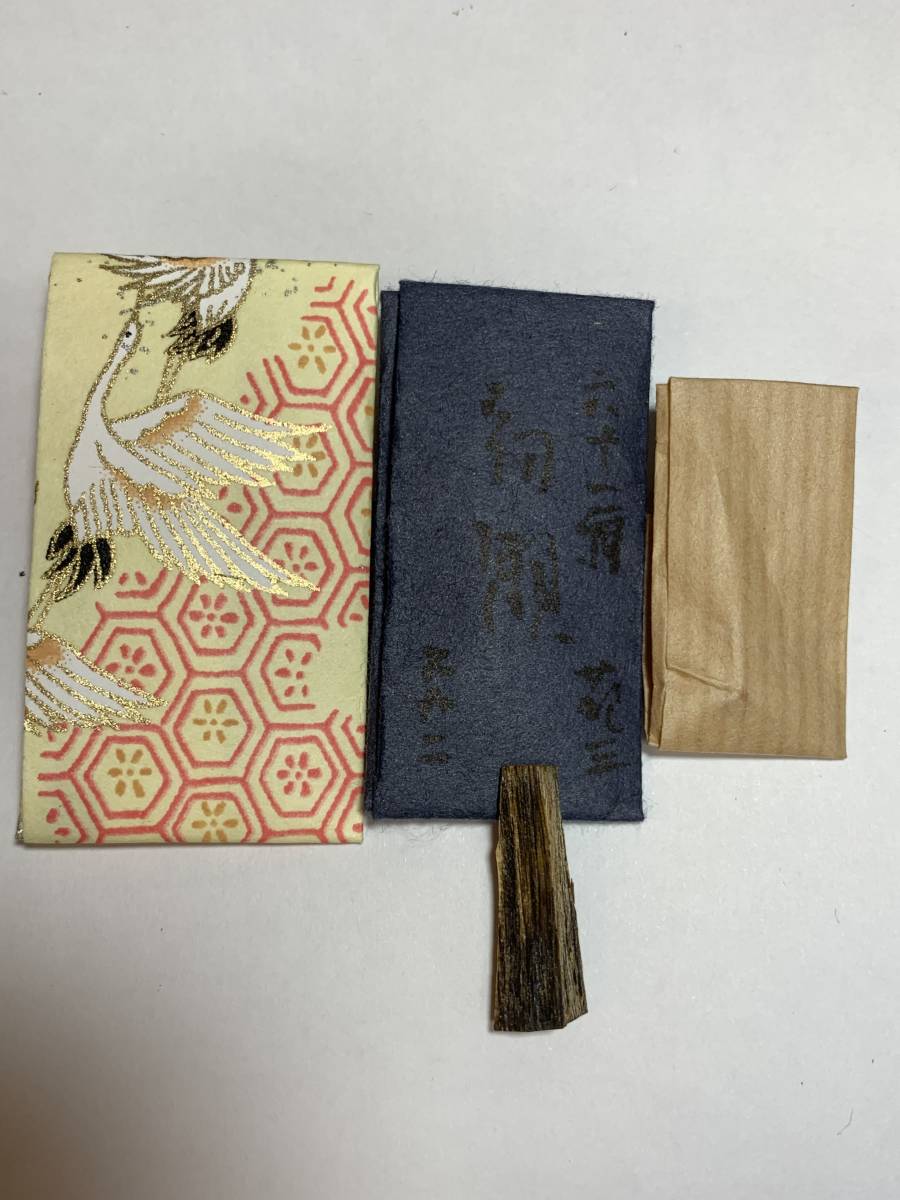 【目立った傷や汚れなし】61種名香 「初瀬」新伽羅 香木 六国五味 0.37g ＊香道 茶道 お香 お線香 香道具＊の落札情報詳細 - Yahoo!オークション落札価格検索 オークフリー