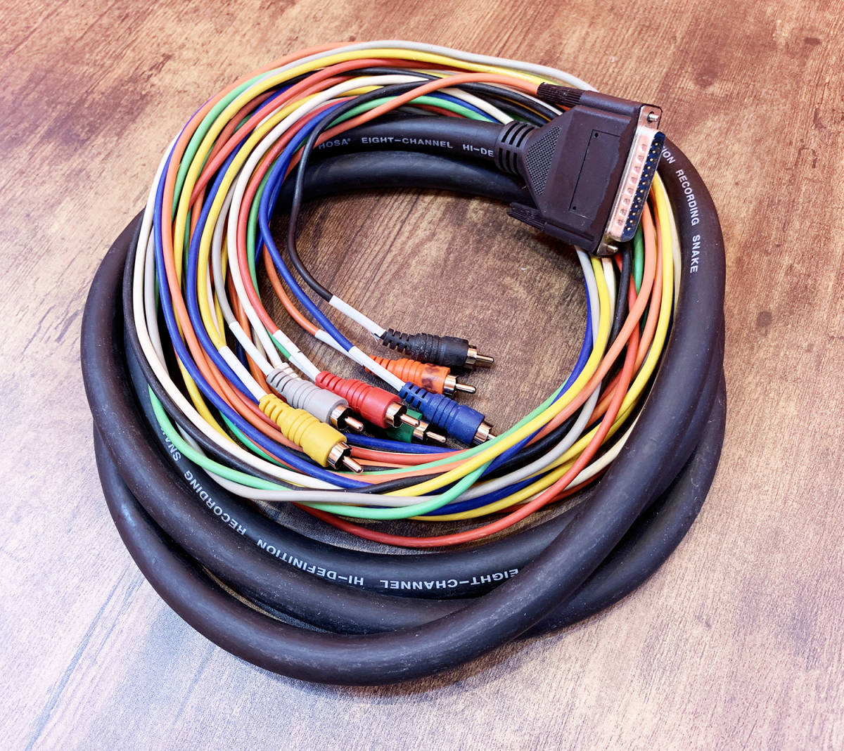 【やや傷や汚れあり】8CHマルチケーブル （D-sub25ピン ー RCAピン オス）4M 中古品 [1] の落札情報詳細| ヤフオク落札価格情報 オークフリー