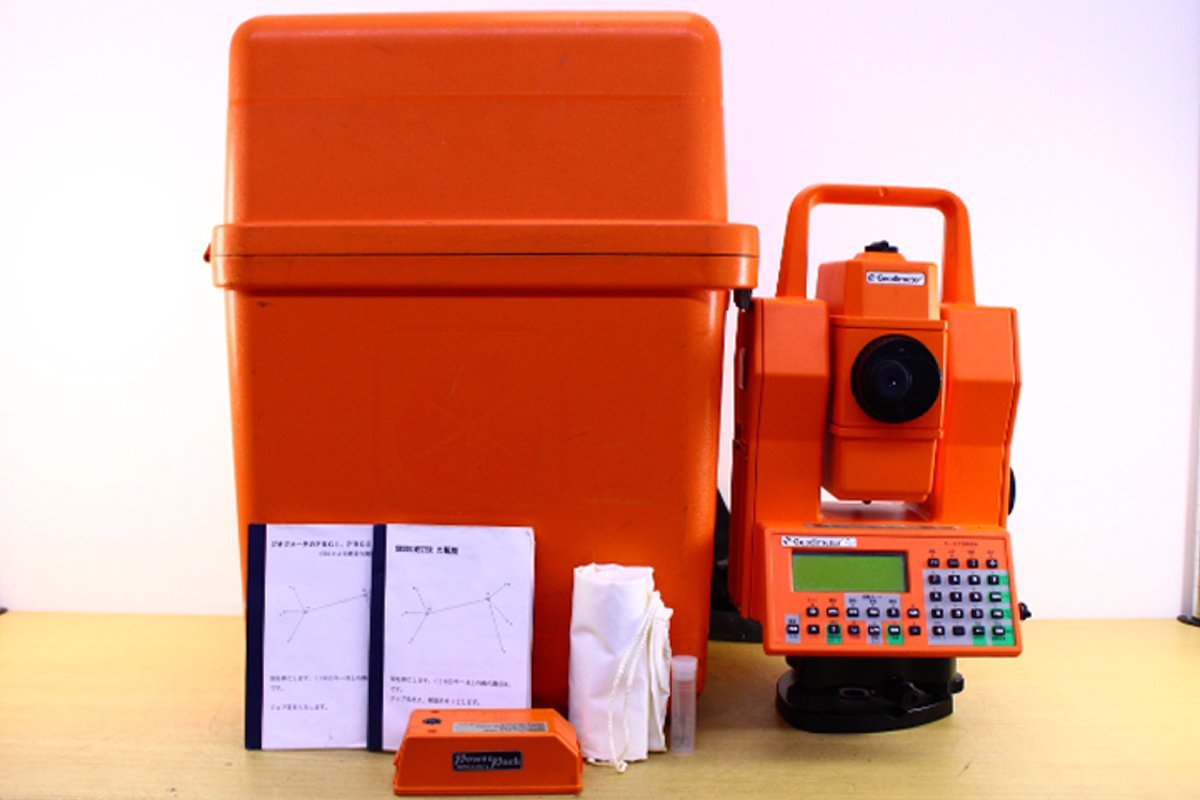 【傷や汚れあり】 Geodimeter/ジオジメーター Trimble/トリンブル GDM610 トータルステーション 距離計 計測 測定 ...