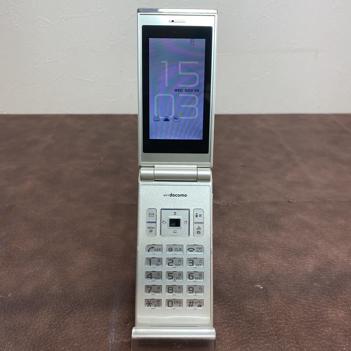 【やや傷や汚れあり】 【MH-1980】中古品 初期化済み NTTdocomo Sony Ericsson ソニーエリクソン SO706i 携帯電話 ガラケー ワンセグ IMEI判定 シルバー ...