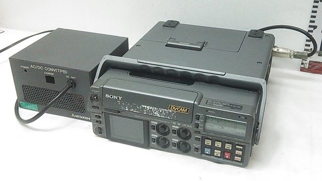 【やや傷や汚れあり】SONY ソニー デジタルビデオカセットレコーダー DSR-50 デジタルポータブルVTR 映像機器 動作良好 A4299 ...