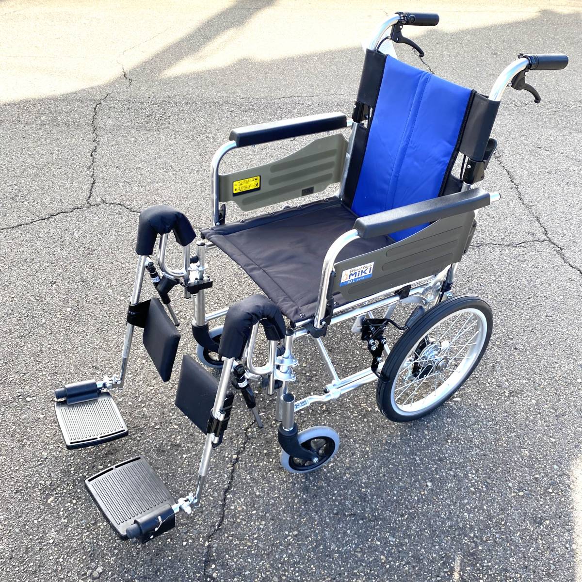 【未使用に近い】 【直接引き取り限定 未使用】 MIKI ミキ BALシリーズ BAL-4 車いす 車椅子 介護 介助 補助 折りたたみ式の落札情報詳細 - Yahoo!オークション落札価格 ...