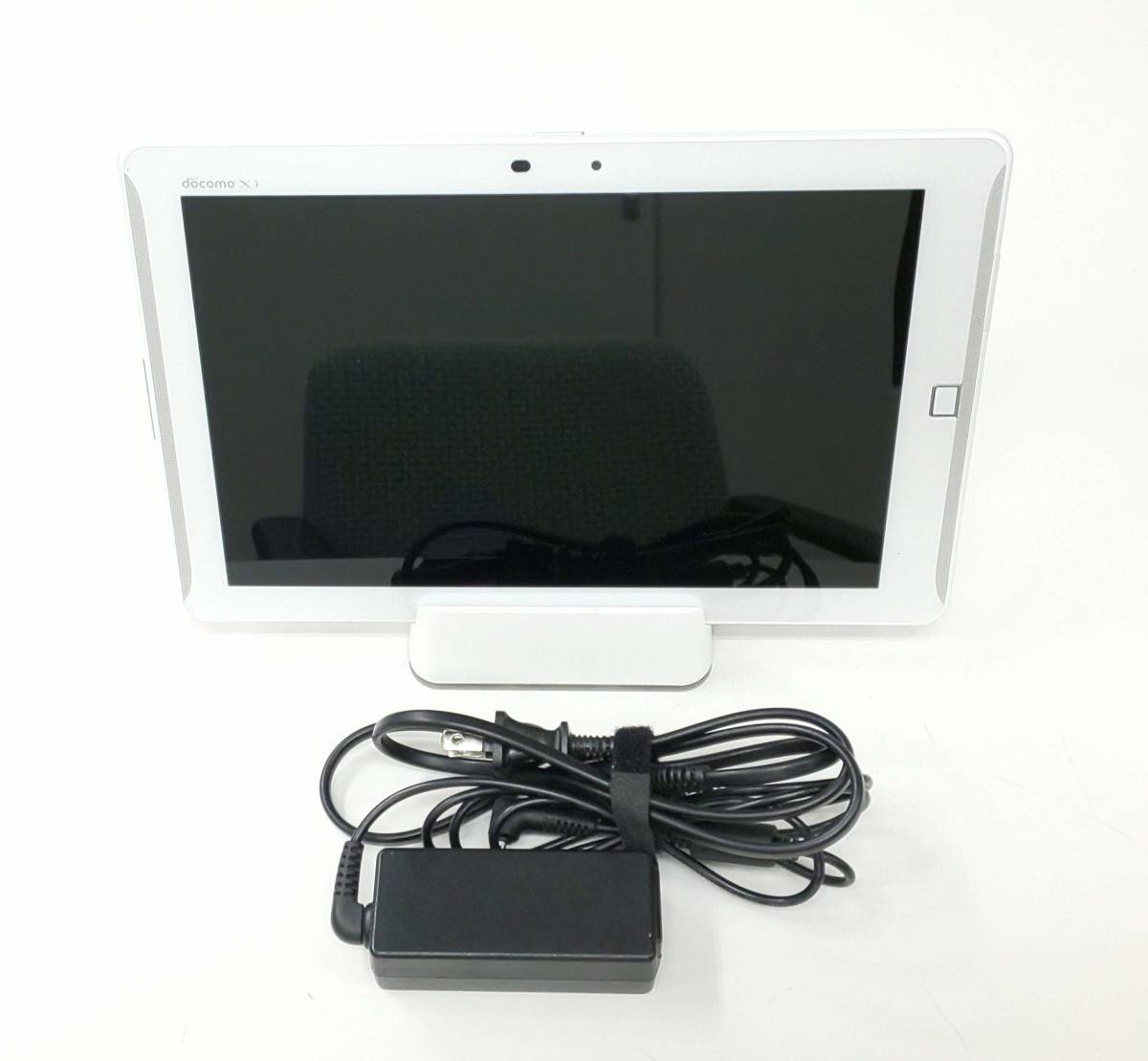 【やや傷や汚れあり】 docomo FUJITSU ARROWS Tab F-02F ホワイト ACアダプタ クレードル付属 ② の落札情報 ...