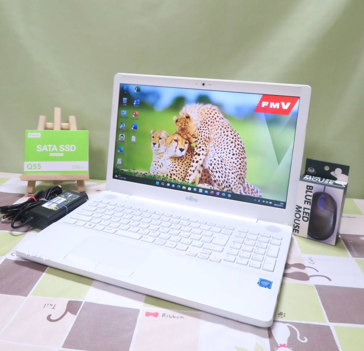 【目立った傷や汚れなし】超速！新品SSD搭載/Windows11/2017年5月モデル/第7世代デュアルコア/オフィス2019/Webカメラ/USB3.1/Bluetooth// FMV ...