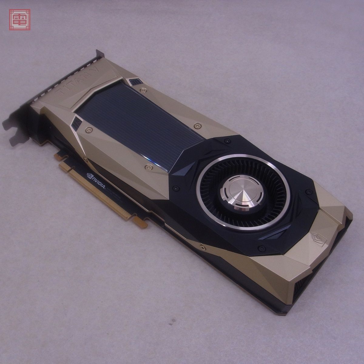【やや傷や汚れあり】動作確認済 NVIDIA TITAN V MODEL GP500 グラフィックス カード GPU Volta グラボ ...