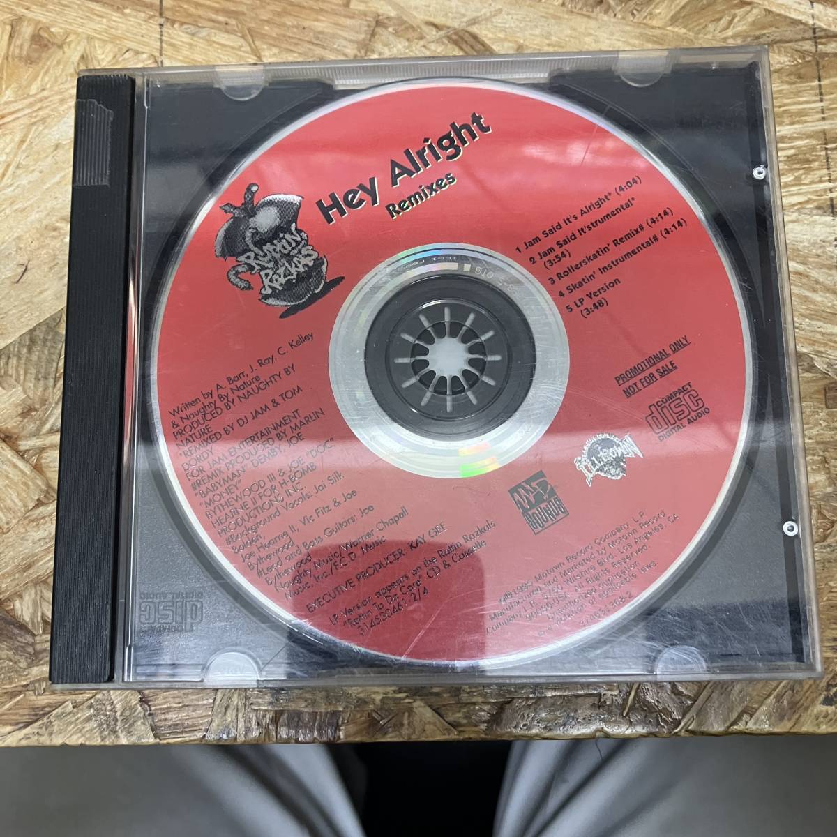 Superfly＜スーパーフライ＞「Arena Tour 2016 ”Into The Circle”」限定盤CD＜輝く愛をこめて花束を ...