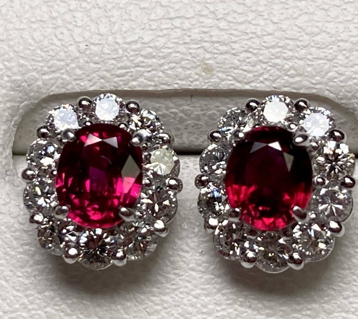 【未使用】 新品 綺麗 天然ルビー 0.56/0.54ct ピアス ダイヤモンド D0.34ct×2/Pt900 Ruby Pierce の落札情報詳細 - Yahoo!オークション落札価格 ...