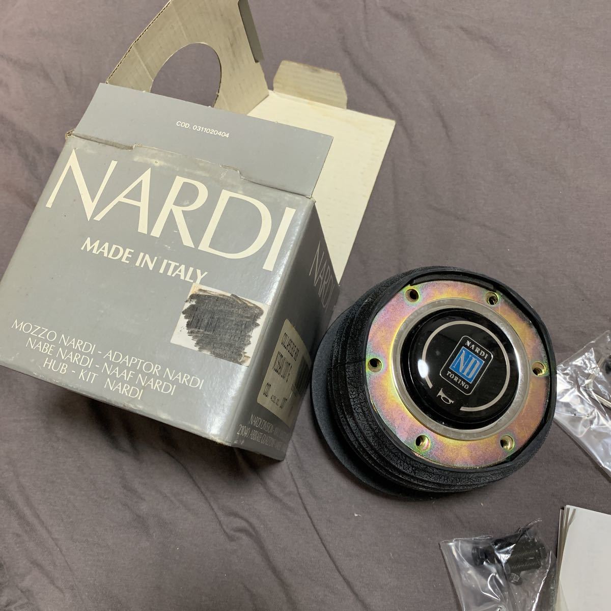 【目立った傷や汚れなし】【倉庫保管品】NARDI COLLAPSIBLE HUB NISSAN 1007G 日産 コラプシブル ハブ ...