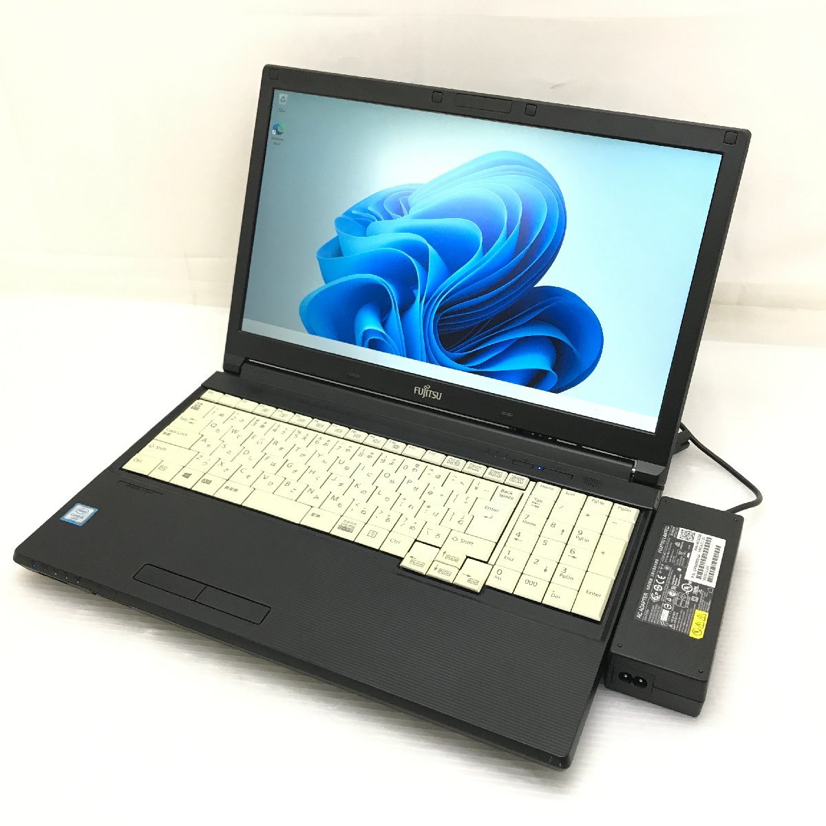 【傷や汚れあり】1円～Windows11【FUJITSU LIFEBOOK A746/N FMVA1101G】Core i5-6300U ...