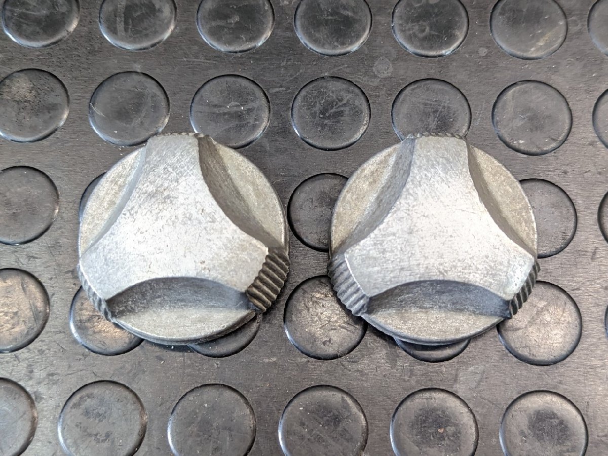 【傷や汚れあり】 富士重工 ラビット S301 AB型 サイドカバー 取付 ノブ Rabbit 125 検索 ES36B S301AT スーパーフロー BH A [R050602]の落札情報 ...