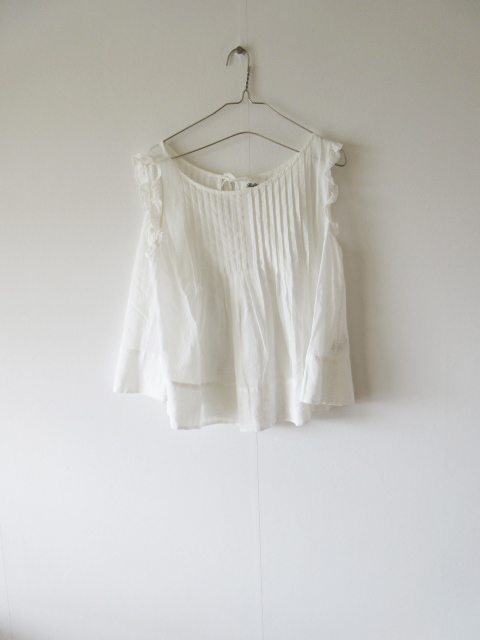 【目立った傷や汚れなし】Bilitis dix-sept ans / ビリティス ディセッタン 2911-778 フリルピンタックノースリーブブラウス WHITE * ノースリーブシャツの落札 ...