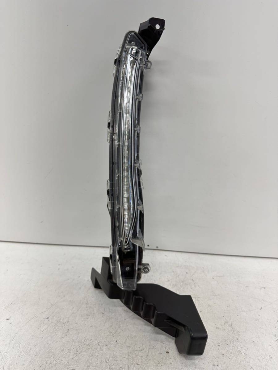 【やや傷や汚れあり】51011 破損無し エスティマ Acr50w 後期 純正 右 Led デイライト イルミネーションランプ Gsr50w
