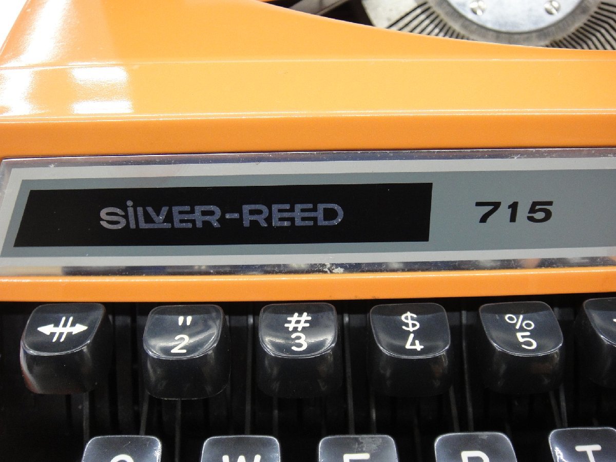 【傷や汚れあり】5B310ST SILVER-REED シルバーリード 715 手動式タイプライター オレンジ 英文配列 日本製 昭和レトロの ...
