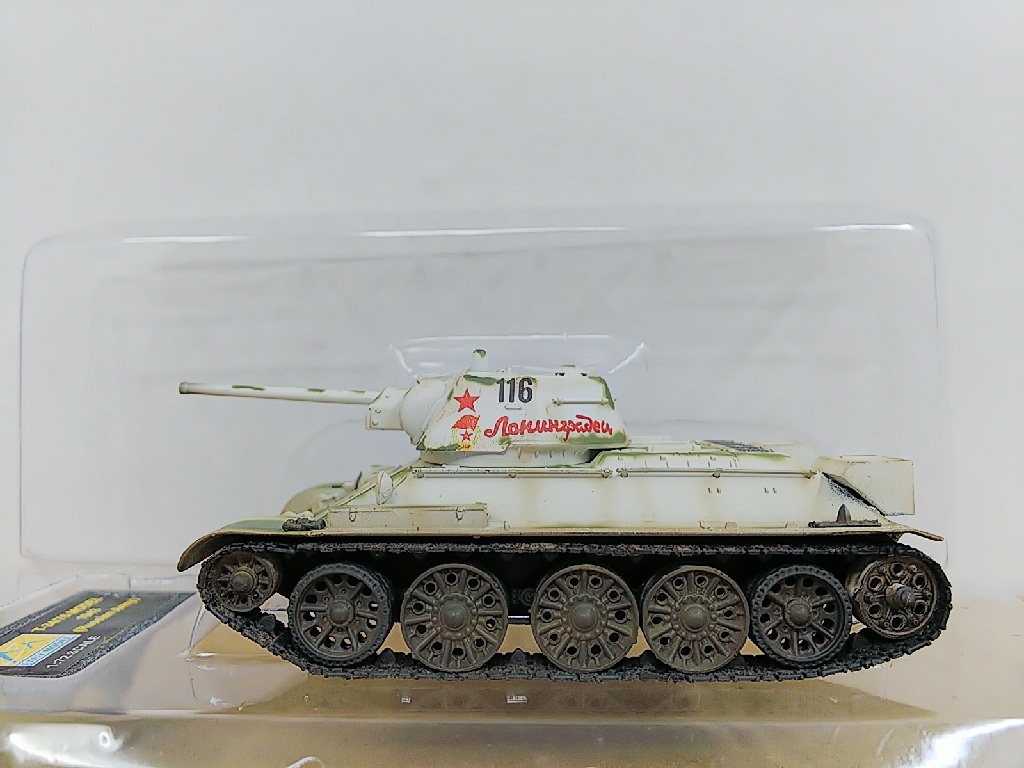 【目立った傷や汚れなし】 EASY MODELイージーモデルグランドアーマー WWⅡ GROUND ARMOR 1:72 T34/76 ...