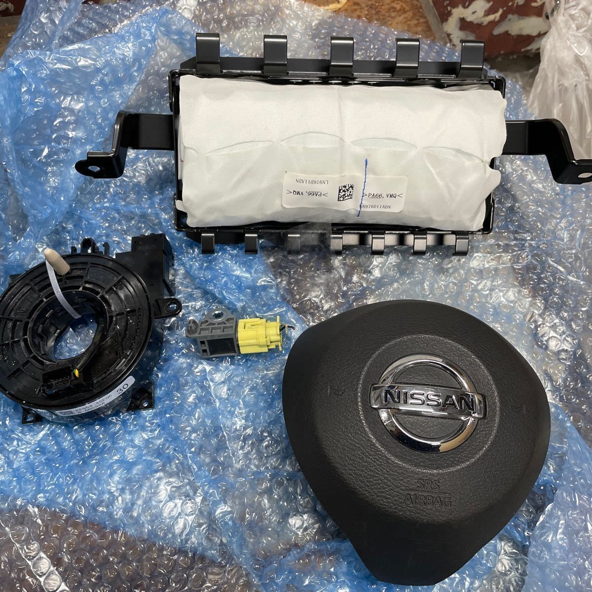 【目立った傷や汚れなし】日産 エクストレイル 後期 T32 NT32 HT32 HNT32 エアバックカバー エアバック スパイラル センサーの落札情報詳細 - Yahoo!オークション落札 ...