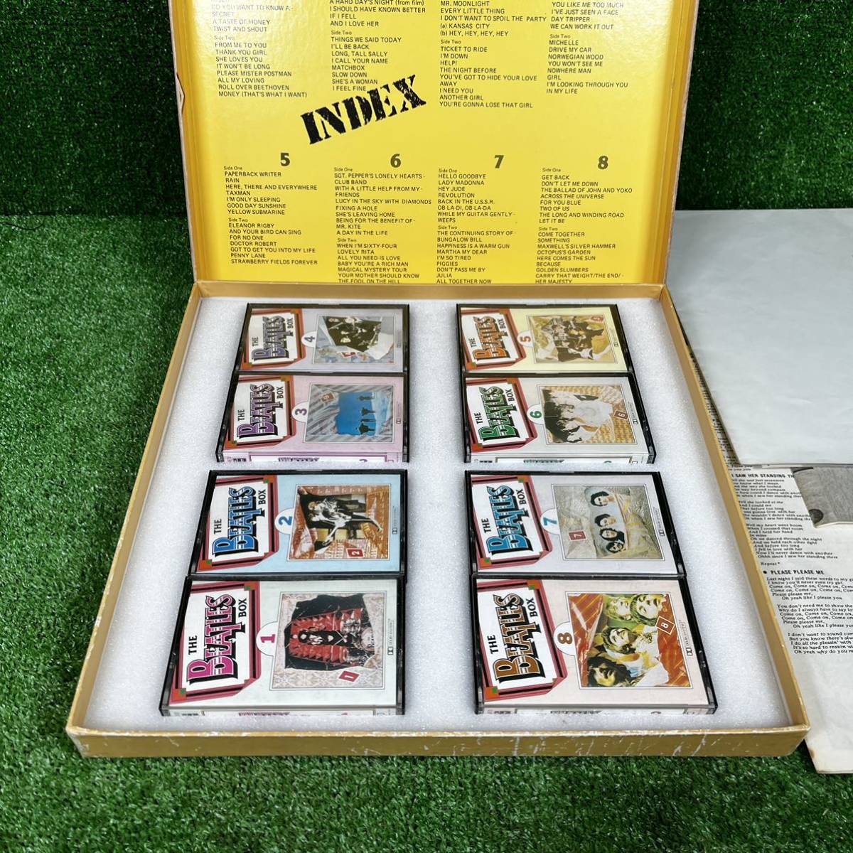 【やや傷や汚れあり】3-633】ビートルズ THE BEATLES BOX FROM LIVERPOOL カセットテープ BOX 8本組 ...